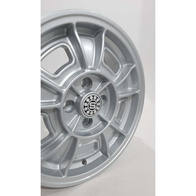Rodas e Cia - Roda Dragster Esportiva Aro 15 Scorro S228 Prata